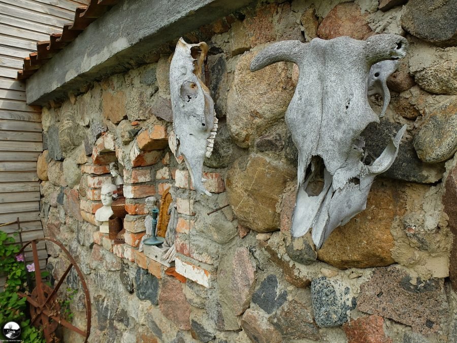 Another Use of Dishes. Visiting the Extraordinary House of Pots [Žagarė ...