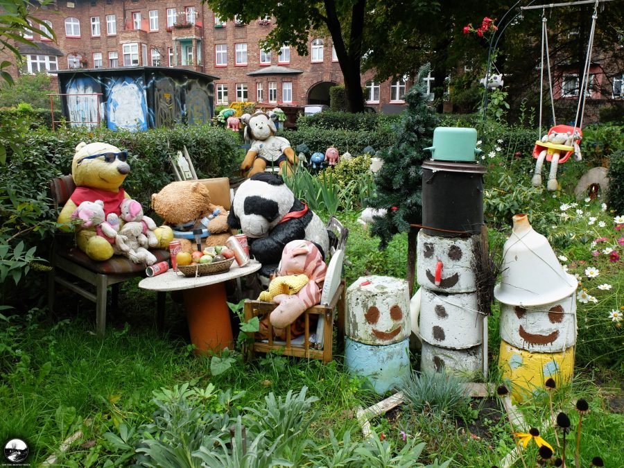 Cute yet Creepy. Visiting the Magic Yard of Toys [Katowice, Poland ...