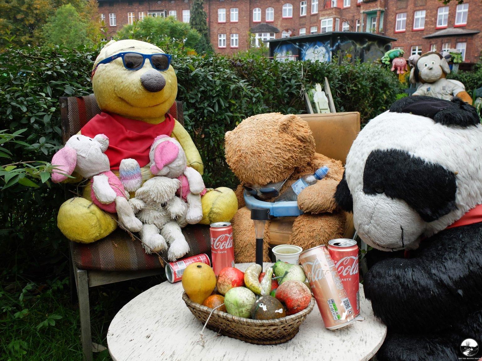 Cute yet Creepy. Visiting the Magic Yard of Toys [Katowice, Poland ...