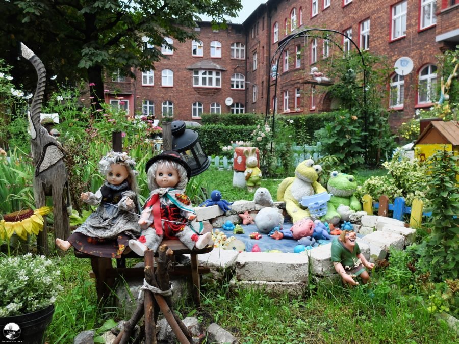 Cute yet Creepy. Visiting the Magic Yard of Toys [Katowice, Poland ...