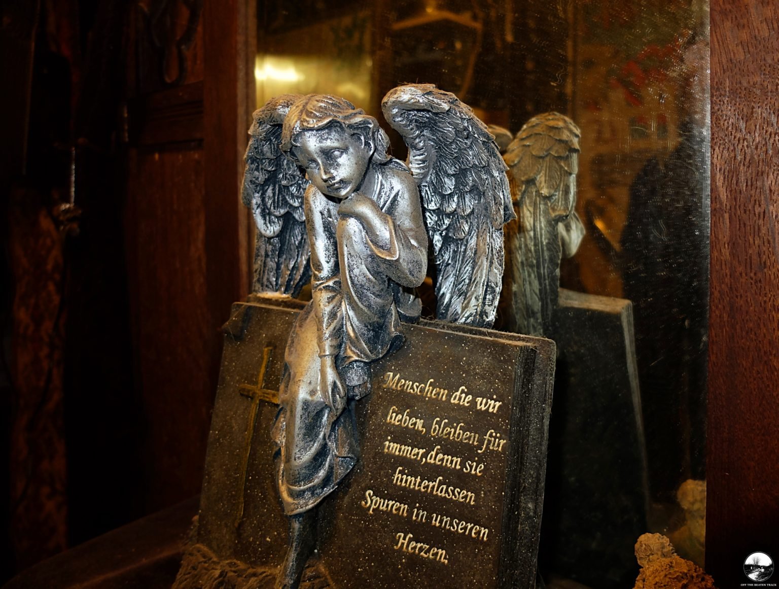 Skeletons, Skeletons Everywhere. A Visit of the Creepy House [Germany ...