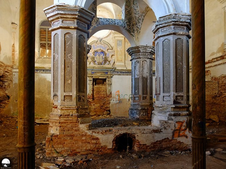 The Abandoned Slonim Synagogue [Slonim, Belarus] - Off the Beaten Track