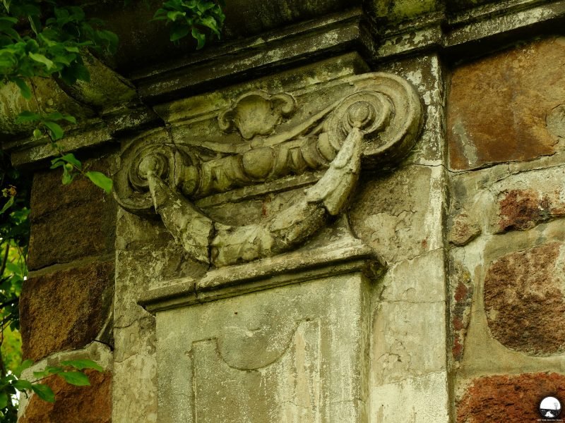 The Abandoned von Zobeltitz Palace [Glinka, Poland] - Off the Beaten Track